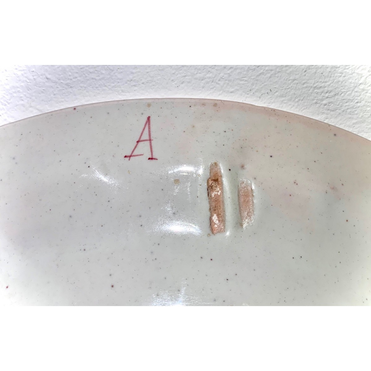 Plato de cerámica de Alcora del siglo XIX