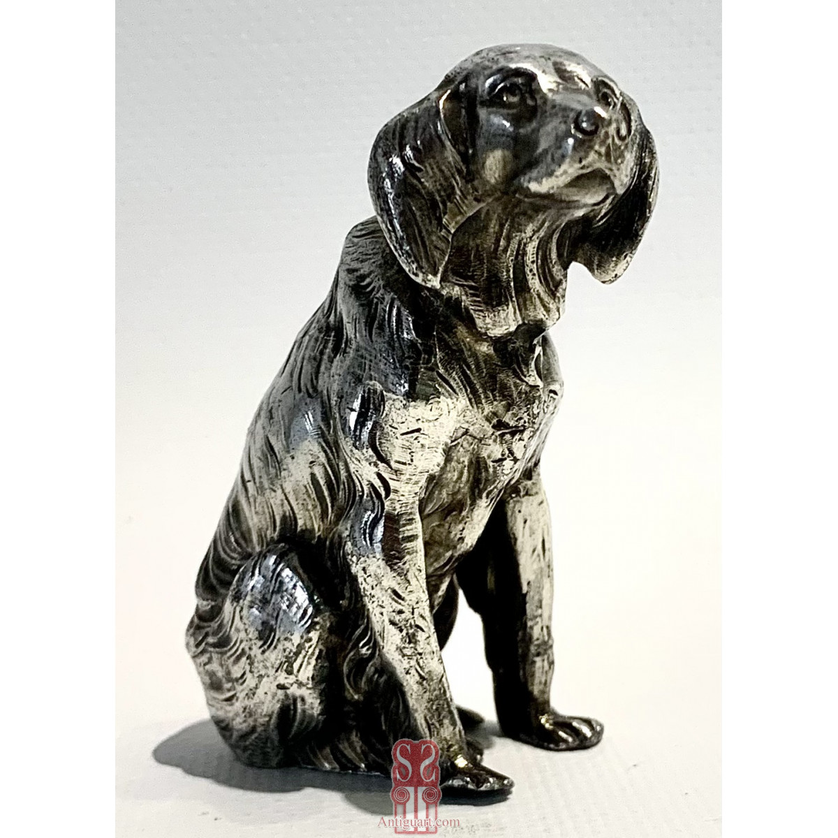Escultura de perro, bronce plateado