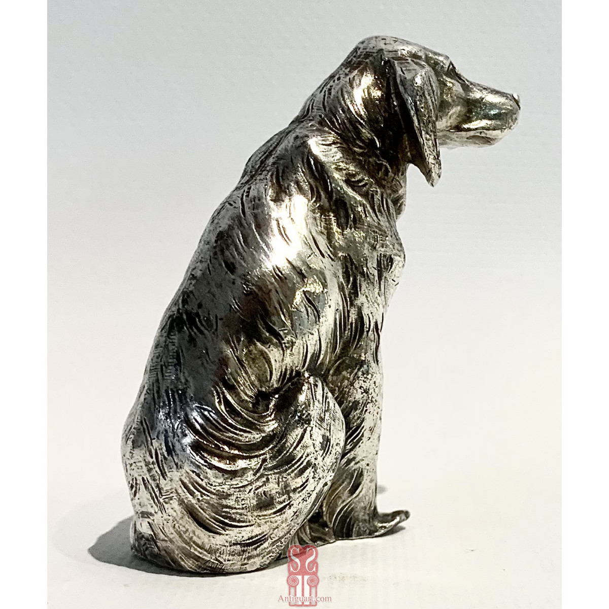 Escultura de perro, bronce plateado