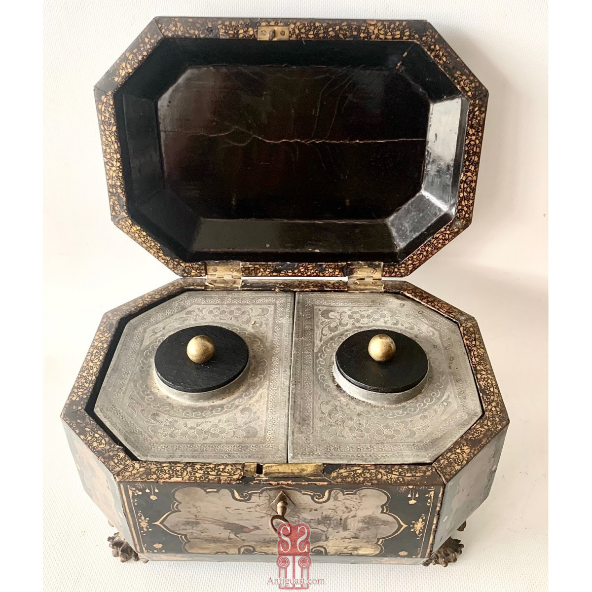 Octagonal tea box, China, the 19th